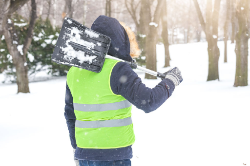 How To Mitigate Risk From Snow and Ice | Hyde Park Environmental News